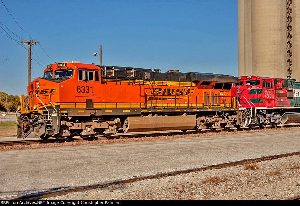 BNSF 6331 Leads E-PCGNAM0-06
